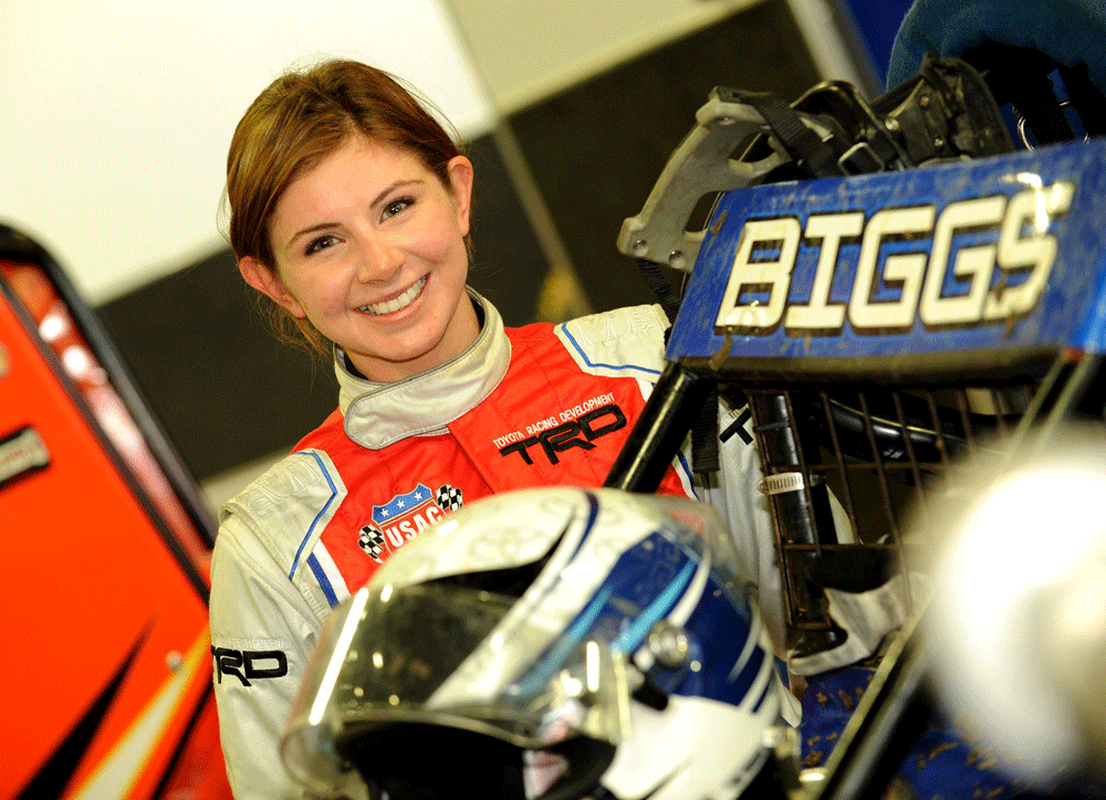 Ariel Biggs announces 2016 plans [vid] - Horsepower & Heels